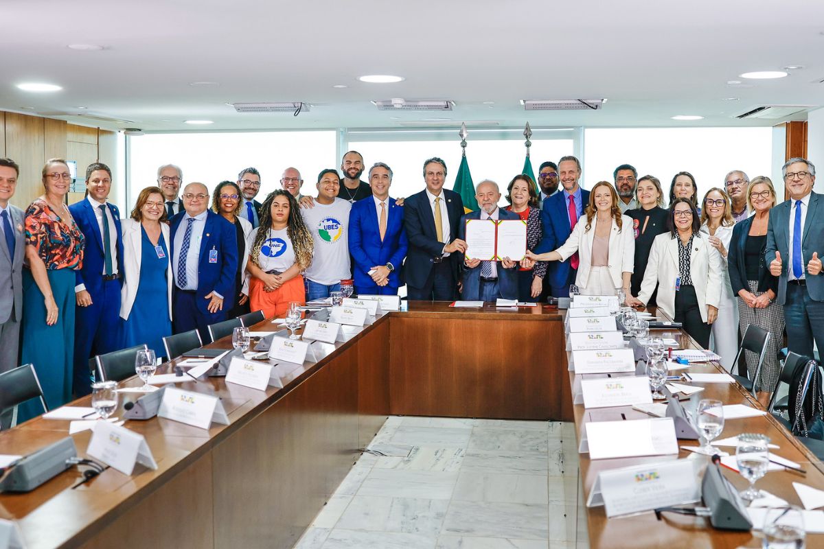 Com meta para ampliar Educação Integral, novo PNE é encaminhado ao ...